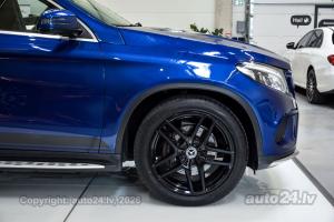 Zils Mercedes-Benz GLE-Class 2017 Tallina, ar dzinēja tilpumu 3.00 L un nobraukumu 104 tūkst. km par 38500 €, foto 8 vietnē AUTOMOTO.COM.LV