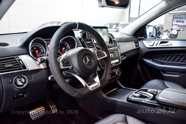 Blue Mercedes-Benz GLE-Class 2017 in Tallinn, with an engine capacity of 3.00 L and mileage of 104 thousand km for 38500 €, photo 8 on AUTOMOTO.COM.LV