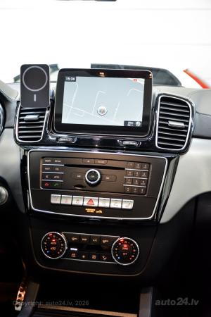 Zils Mercedes-Benz GLE-Class 2017 Tallina, ar dzinēja tilpumu 3.00 L un nobraukumu 104 tūkst. km par 38500 €, foto 16 vietnē AUTOMOTO.COM.LV