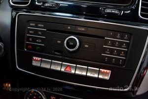 Zils Mercedes-Benz GLE-Class 2017 Tallina, ar dzinēja tilpumu 3.00 L un nobraukumu 104 tūkst. km par 38500 €, foto 17 vietnē AUTOMOTO.COM.LV