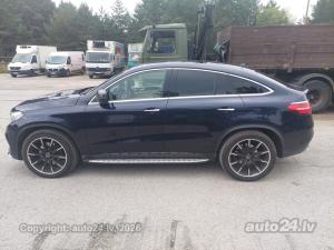Blue Mercedes-Benz GLE-Class 2017 in Tallinn, with an engine capacity of 3.00 L and mileage of 153 thousand km for 27500 €, photo 3 on AUTOMOTO.COM.LV