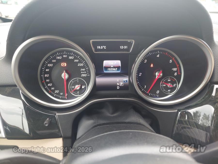 Blue Mercedes-Benz GLE-Class 2017 in Tallinn, with an engine capacity of 3.00 L and mileage of 153 thousand km for 27500 €, photo 12 on AUTOMOTO.COM.LV