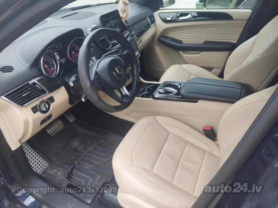 Blue Mercedes-Benz GLE-Class 2017 in Tallinn, with an engine capacity of 3.00 L and mileage of 153 thousand km for 27500 €, photo 14 on AUTOMOTO.COM.LV