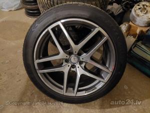 Blue Mercedes-Benz GLE-Class 2017 in Tallinn, with an engine capacity of 3.00 L and mileage of 153 thousand km for 27500 €, photo 19 on AUTOMOTO.COM.LV