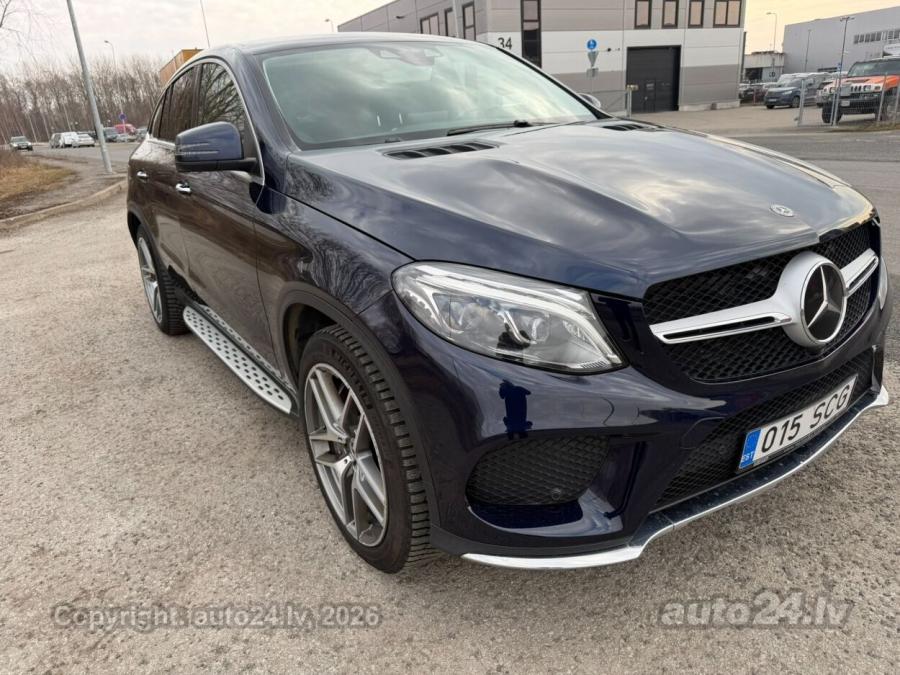 Blue Mercedes-Benz GLE-Class 2020 in Tallinn, with an engine capacity of 3.00 L and mileage of 99 thousand km for 55000 €, photo 2 on AUTOMOTO.COM.LV