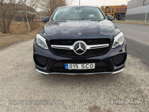 Blue Mercedes-Benz GLE-Class 2020 in Tallinn, with an engine capacity of 3.00 L and mileage of 99 thousand km for 55000 €, photo 3 on AUTOMOTO.COM.LV