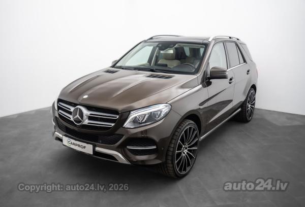 Brown Mercedes-Benz GLE-Class 2015 in Tallinn, with an engine capacity of 3.00 L and mileage of 141 thousand km for 20999 €, photo 1 on AUTOMOTO.COM.LV