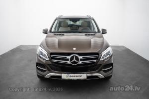 Brown Mercedes-Benz GLE-Class 2015 in Tallinn, with an engine capacity of 3.00 L and mileage of 141 thousand km for 20999 €, photo 3 on AUTOMOTO.COM.LV