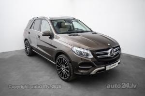 Brown Mercedes-Benz GLE-Class 2015 in Tallinn, with an engine capacity of 3.00 L and mileage of 141 thousand km for 20999 €, photo 4 on AUTOMOTO.COM.LV