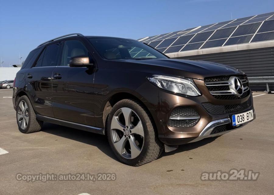 Brūns Mercedes-Benz GLE-Class 2017 Tallina, ar dzinēja tilpumu 3.00 L un nobraukumu 178 tūkst. km par 23900 €, foto 7 vietnē AUTOMOTO.COM.LV