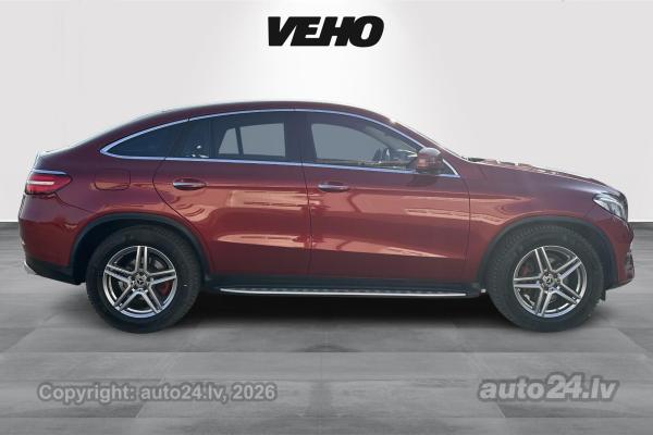 Mercedes-Benz GLE-Class 2016 in Parnu, with an engine capacity of 3.00 L and mileage of 143 thousand km for 30990 €, photo 2 on AUTOMOTO.COM.LV