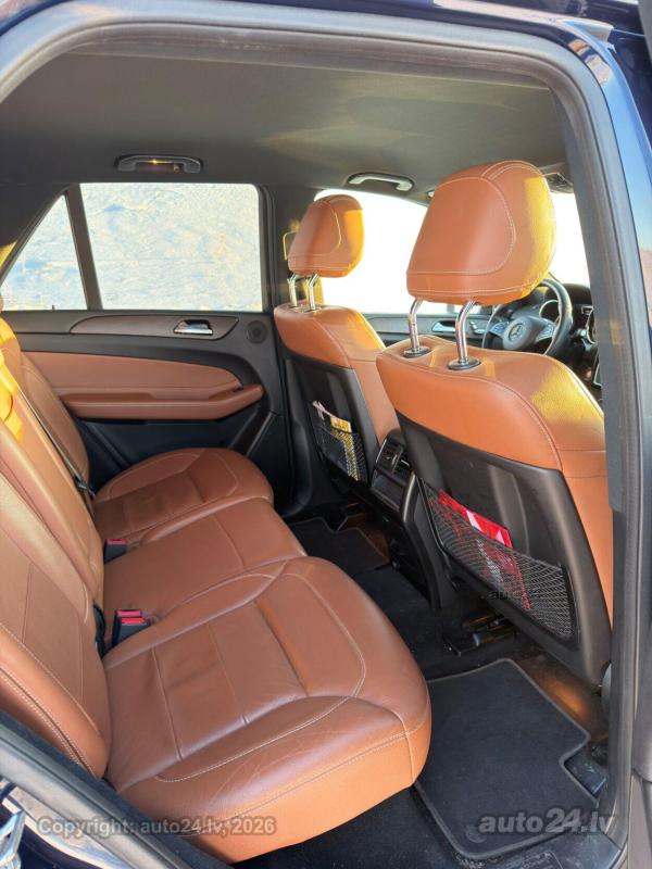 Mercedes-Benz GLE-Class 2018 in Tallinn, with an engine capacity of 3.00 L and mileage of 160 thousand km for 35900 €, photo 11 on AUTOMOTO.COM.LV