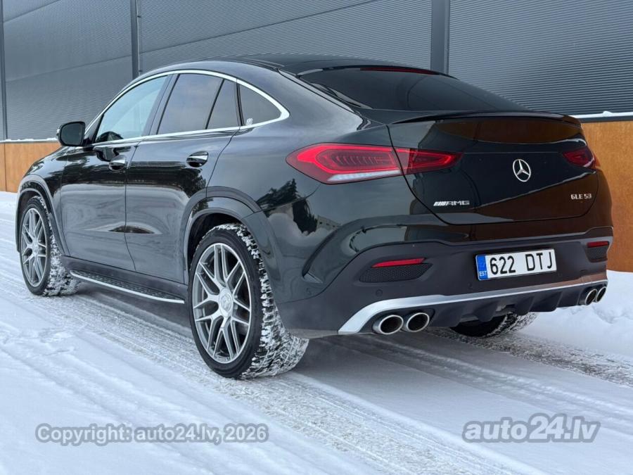 Zaļš Mercedes-Benz GLE-Class 2021 Tallina, ar dzinēja tilpumu 3.00 L un nobraukumu 141 tūkst. km par 58900 €, foto 4 vietnē AUTOMOTO.COM.LV