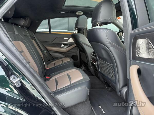 Zaļš Mercedes-Benz GLE-Class 2021 Tallina, ar dzinēja tilpumu 3.00 L un nobraukumu 141 tūkst. km par 58900 €, foto 11 vietnē AUTOMOTO.COM.LV