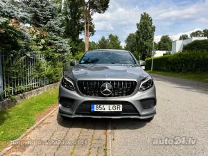 Pelēks Mercedes-Benz GLE-Class 2016 Tallina, ar dzinēja tilpumu 3.50 L un nobraukumu 218 tūkst. km par 31000 €, foto  vietnē AUTOMOTO.COM.LV