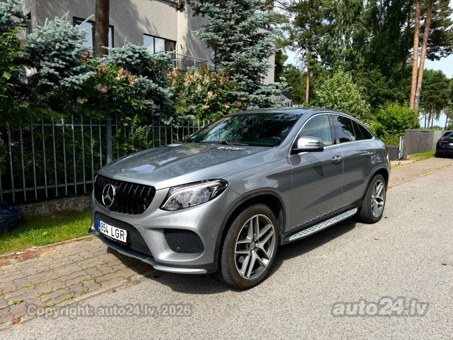Pelēks Mercedes-Benz GLE-Class 2016 Tallina, ar dzinēja tilpumu 3.50 L un nobraukumu 218 tūkst. km par 31000 €, foto 3 vietnē AUTOMOTO.COM.LV