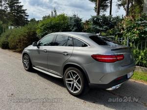 Pelēks Mercedes-Benz GLE-Class 2016 Tallina, ar dzinēja tilpumu 3.50 L un nobraukumu 218 tūkst. km par 31000 €, foto 5 vietnē AUTOMOTO.COM.LV