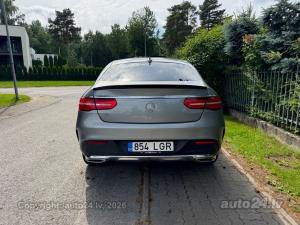 Pelēks Mercedes-Benz GLE-Class 2016 Tallina, ar dzinēja tilpumu 3.50 L un nobraukumu 218 tūkst. km par 31000 €, foto 6 vietnē AUTOMOTO.COM.LV