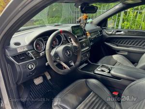 Pelēks Mercedes-Benz GLE-Class 2016 Tallina, ar dzinēja tilpumu 3.50 L un nobraukumu 218 tūkst. km par 31000 €, foto 11 vietnē AUTOMOTO.COM.LV