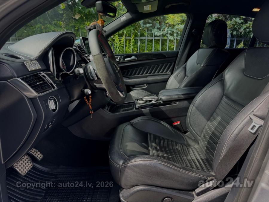 Pelēks Mercedes-Benz GLE-Class 2016 Tallina, ar dzinēja tilpumu 3.50 L un nobraukumu 218 tūkst. km par 31000 €, foto 12 vietnē AUTOMOTO.COM.LV