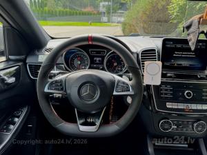 Pelēks Mercedes-Benz GLE-Class 2016 Tallina, ar dzinēja tilpumu 3.50 L un nobraukumu 218 tūkst. km par 31000 €, foto 14 vietnē AUTOMOTO.COM.LV