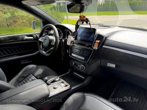Pelēks Mercedes-Benz GLE-Class 2016 Tallina, ar dzinēja tilpumu 3.50 L un nobraukumu 218 tūkst. km par 31000 €, foto 20 vietnē AUTOMOTO.COM.LV