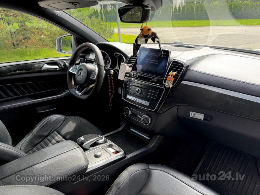 Pelēks Mercedes-Benz GLE-Class 2016 Tallina, ar dzinēja tilpumu 3.50 L un nobraukumu 218 tūkst. km par 31000 €, foto 20 vietnē AUTOMOTO.COM.LV