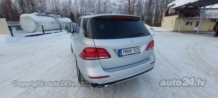 Pelēks Mercedes-Benz GLE-Class 2016 Pelva, ar dzinēja tilpumu 2.00 L un nobraukumu 187 tūkst. km par 22600 €, foto 3 vietnē AUTOMOTO.COM.LV