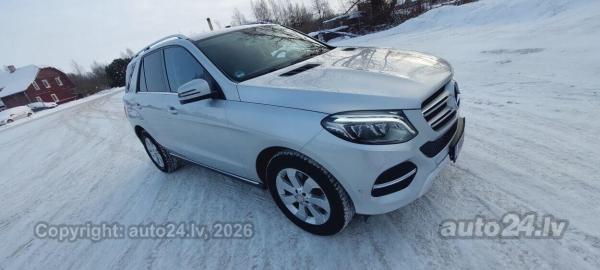 Pelēks Mercedes-Benz GLE-Class 2016 Pelva, ar dzinēja tilpumu 2.00 L un nobraukumu 187 tūkst. km par 22600 €, foto 5 vietnē AUTOMOTO.COM.LV