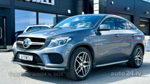 Pelēks Mercedes-Benz GLE-Class 2016 Tallina, ar dzinēja tilpumu 3.00 L un nobraukumu 170 tūkst. km par 27990 €, foto 4 vietnē AUTOMOTO.COM.LV