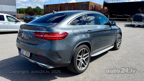 Pelēks Mercedes-Benz GLE-Class 2016 Tallina, ar dzinēja tilpumu 3.00 L un nobraukumu 170 tūkst. km par 27990 €, foto 8 vietnē AUTOMOTO.COM.LV