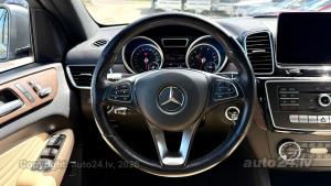 Pelēks Mercedes-Benz GLE-Class 2016 Tallina, ar dzinēja tilpumu 3.00 L un nobraukumu 170 tūkst. km par 27990 €, foto 13 vietnē AUTOMOTO.COM.LV