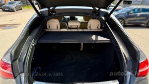 Pelēks Mercedes-Benz GLE-Class 2016 Tallina, ar dzinēja tilpumu 3.00 L un nobraukumu 170 tūkst. km par 27990 €, foto 29 vietnē AUTOMOTO.COM.LV