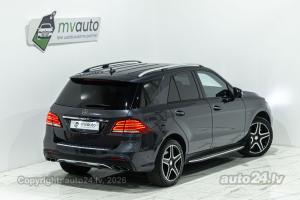 Pelēks Mercedes-Benz GLE-Class 2016 Tallina, ar dzinēja tilpumu 3.00 L un nobraukumu 199 tūkst. km par 18990 €, foto 3 vietnē AUTOMOTO.COM.LV
