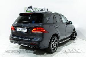Pelēks Mercedes-Benz GLE-Class 2016 Tallina, ar dzinēja tilpumu 3.00 L un nobraukumu 199 tūkst. km par 18990 €, foto 9 vietnē AUTOMOTO.COM.LV