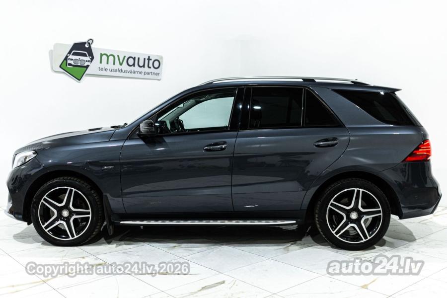Pelēks Mercedes-Benz GLE-Class 2016 Tallina, ar dzinēja tilpumu 3.00 L un nobraukumu 199 tūkst. km par 18990 €, foto 10 vietnē AUTOMOTO.COM.LV