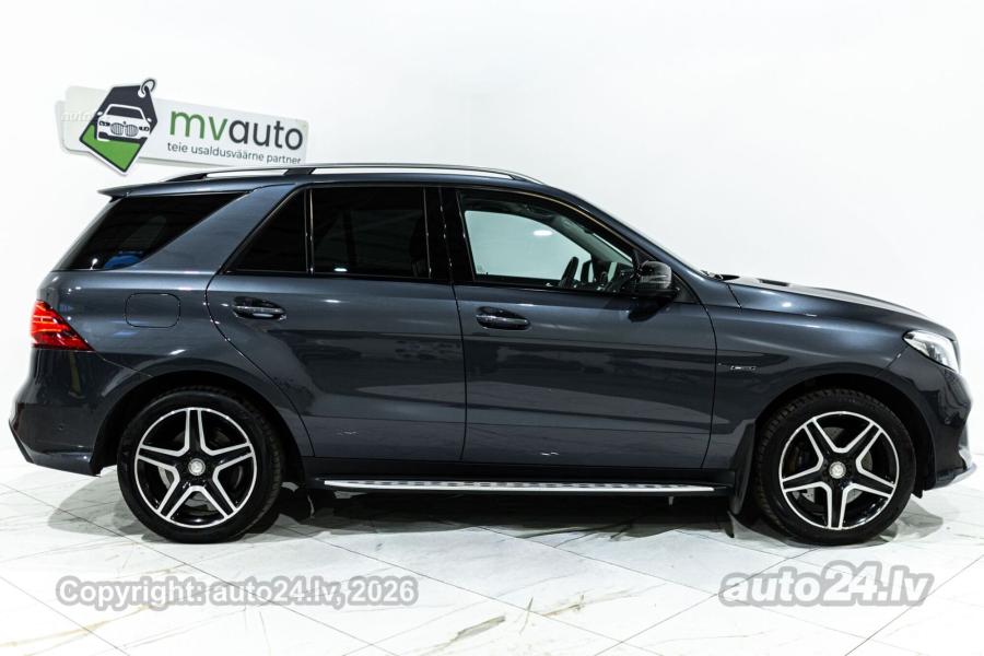 Pelēks Mercedes-Benz GLE-Class 2016 Tallina, ar dzinēja tilpumu 3.00 L un nobraukumu 199 tūkst. km par 18990 €, foto 11 vietnē AUTOMOTO.COM.LV