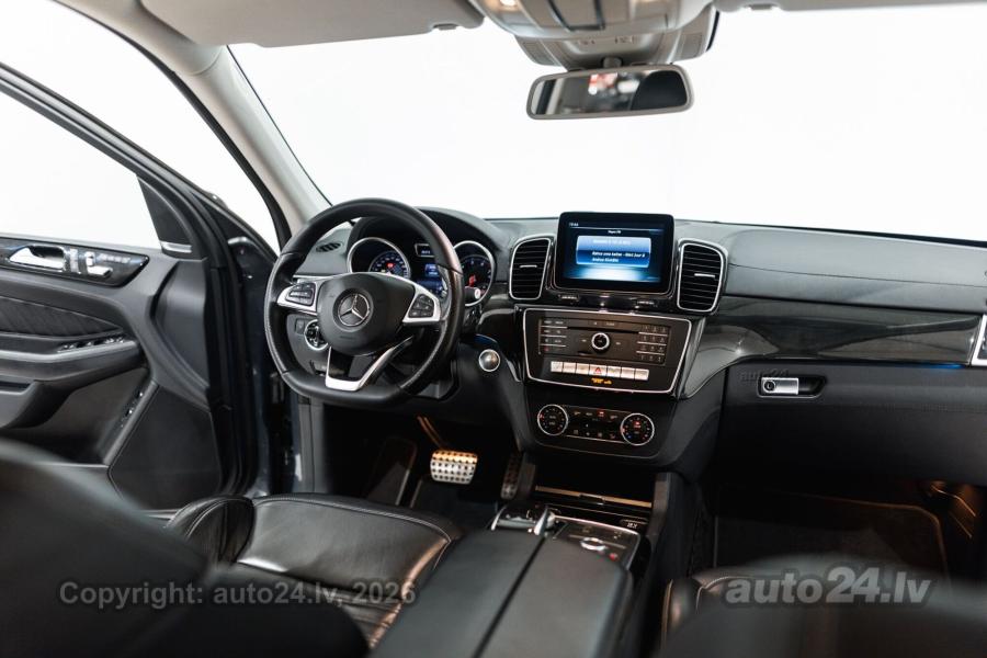 Pelēks Mercedes-Benz GLE-Class 2016 Tallina, ar dzinēja tilpumu 3.00 L un nobraukumu 199 tūkst. km par 18990 €, foto 15 vietnē AUTOMOTO.COM.LV