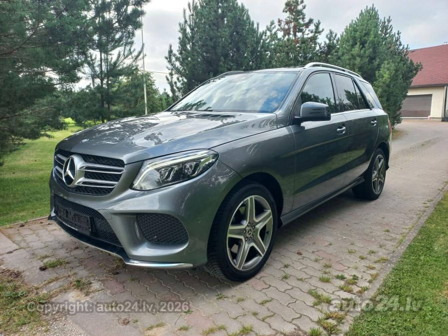 Grey Mercedes-Benz GLE-Class 2017 in Tartu, with an engine capacity of 3.00 L and mileage of 175 thousand km for 29900 €, photo 5 on AUTOMOTO.COM.LV