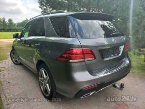 Grey Mercedes-Benz GLE-Class 2017 in Tartu, with an engine capacity of 3.00 L and mileage of 175 thousand km for 29900 €, photo 9 on AUTOMOTO.COM.LV