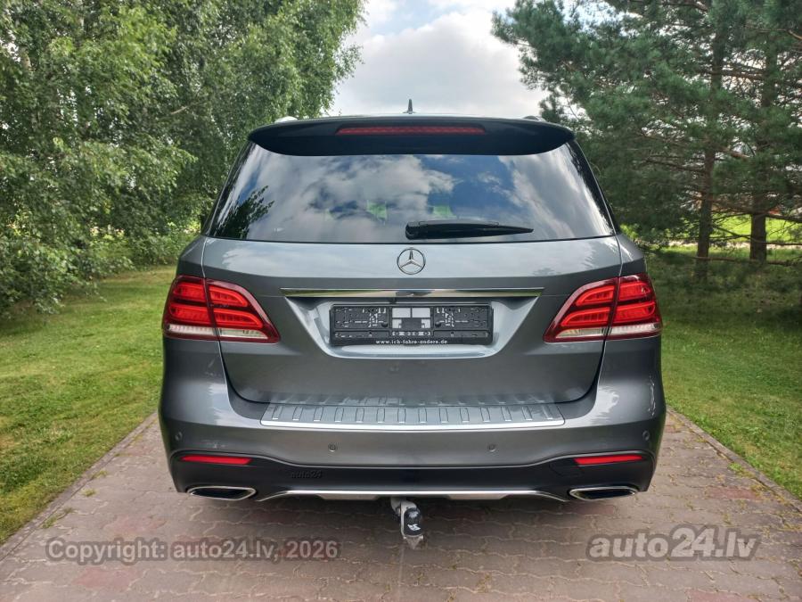 Grey Mercedes-Benz GLE-Class 2017 in Tartu, with an engine capacity of 3.00 L and mileage of 175 thousand km for 29900 €, photo 11 on AUTOMOTO.COM.LV
