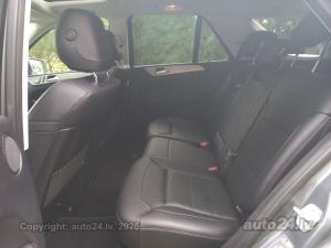 Grey Mercedes-Benz GLE-Class 2017 in Tartu, with an engine capacity of 3.00 L and mileage of 175 thousand km for 29900 €, photo 13 on AUTOMOTO.COM.LV