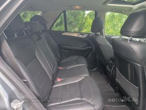 Grey Mercedes-Benz GLE-Class 2017 in Tartu, with an engine capacity of 3.00 L and mileage of 175 thousand km for 29900 €, photo 14 on AUTOMOTO.COM.LV