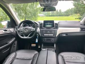 Grey Mercedes-Benz GLE-Class 2017 in Tartu, with an engine capacity of 3.00 L and mileage of 175 thousand km for 29900 €, photo 16 on AUTOMOTO.COM.LV