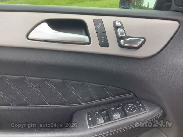 Grey Mercedes-Benz GLE-Class 2018 in Tallinn, with an engine capacity of 3.00 L and mileage of 190 thousand km for 29999 €, photo 11 on AUTOMOTO.COM.LV