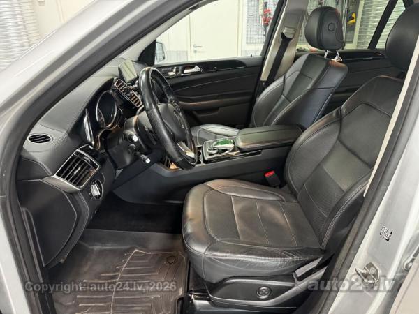 Pelēks Mercedes-Benz GLE-Class 2019 Tallina, ar dzinēja tilpumu 3.00 L un nobraukumu 263 tūkst. km par 25000 €, foto 9 vietnē AUTOMOTO.COM.LV