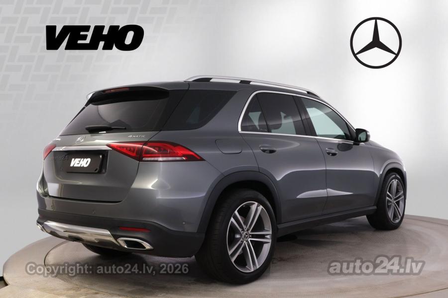 Pelēks Mercedes-Benz GLE-Class 2019 Tallina, ar dzinēja tilpumu 2.00 L un nobraukumu 125 tūkst. km par 40500 €, foto 3 vietnē AUTOMOTO.COM.LV
