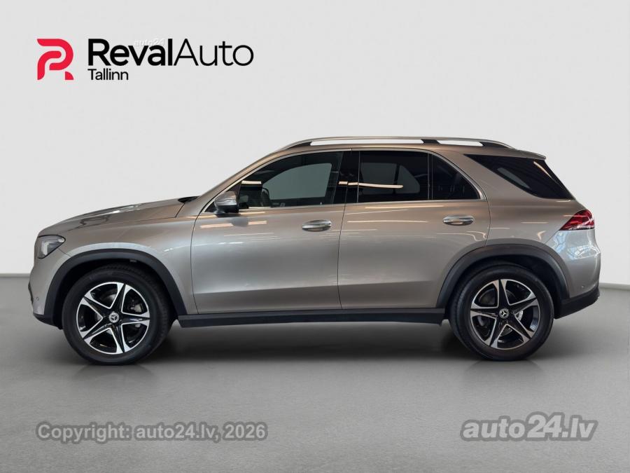 Pelēks Mercedes-Benz GLE-Class 2019 Tallina, ar dzinēja tilpumu 2.00 L un nobraukumu 124 tūkst. km par 39900 €, foto 3 vietnē AUTOMOTO.COM.LV