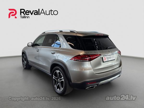 Grey Mercedes-Benz GLE-Class 2019 in Tallinn, with an engine capacity of 2.00 L and mileage of 124 thousand km for 39900 €, photo 3 on AUTOMOTO.COM.LV