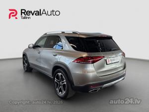 Pelēks Mercedes-Benz GLE-Class 2019 Tallina, ar dzinēja tilpumu 2.00 L un nobraukumu 124 tūkst. km par 39900 €, foto 4 vietnē AUTOMOTO.COM.LV